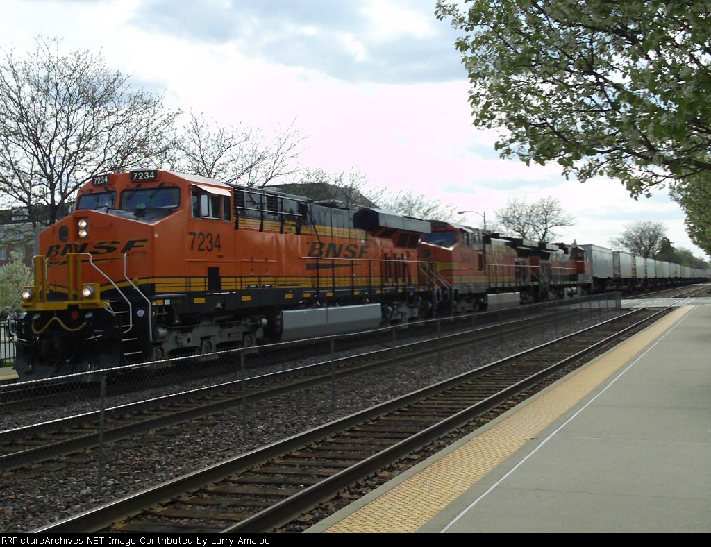 BNSF 7234 at La Grange